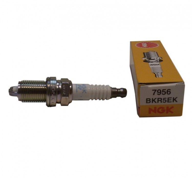 Свеча NGK BKR5EK оригинальная (7956/4483) Renault Logan, Sandero ...