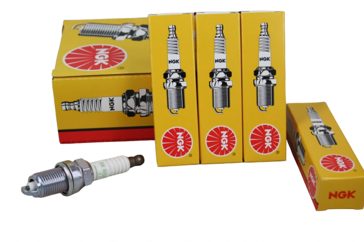 Свеча NGK BKR5EYA-11 оригинальная (2526/5776/7761) Toyota Avensis,Auris ...